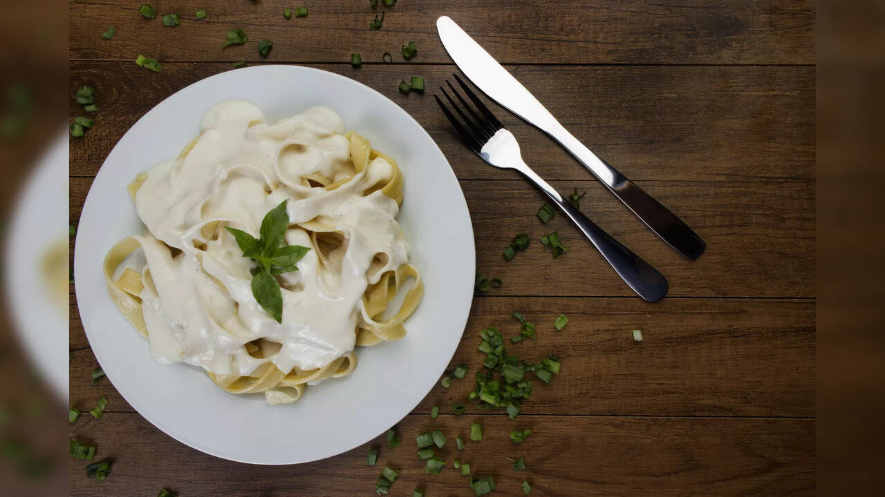 Britannia The Laughing Cow Cheese: Three Cheese Pasta With Britannia ...